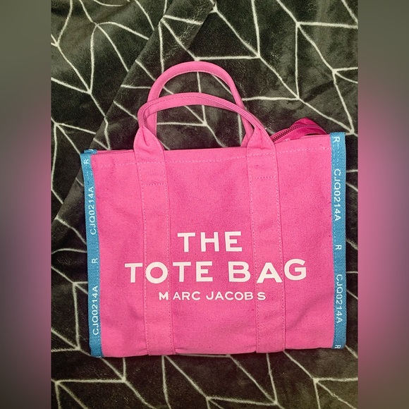 Marc Jacobs | Bags | Medium Marc And Jacob Tote Bag Pink | Poshmark